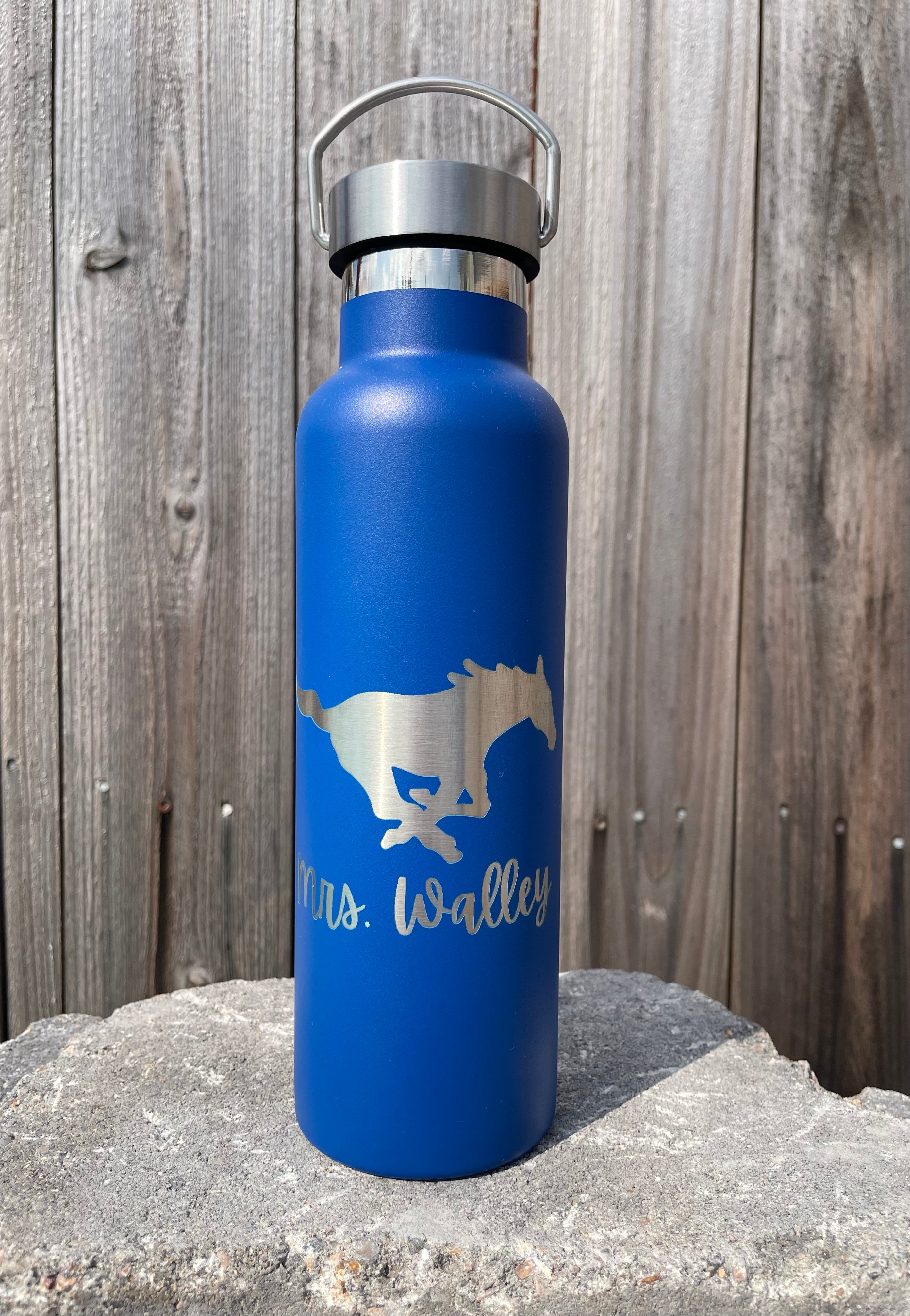 Personalized Mustang 20oz Insulated Water Bottle – Shark Tooth Shirts ...